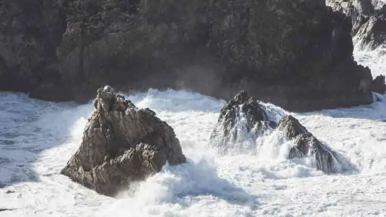 How Does Wave Energy Work? – A Quick Overview - Eco Friendly Fact